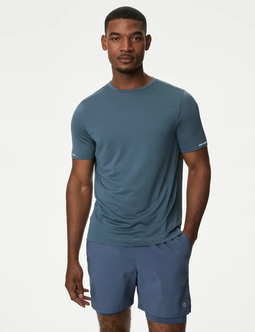 M & s sportswear store
